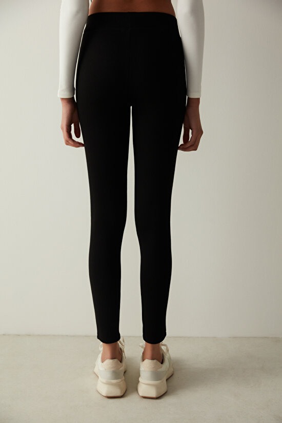 New Season Leggings | categories | Penti